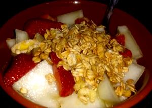 Calorias em 1 Porçoes Salada De Fruta Rápida Com Cereais E Mel e Fatos ...